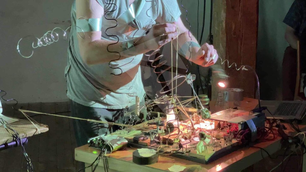 Neurotic Network Training – Jon Nicklas Lundberg